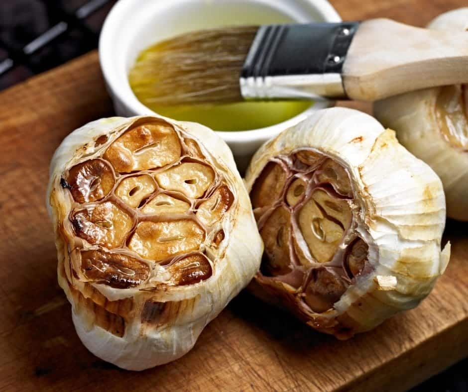 How to Roast Garlic in Oven - The Chow Train