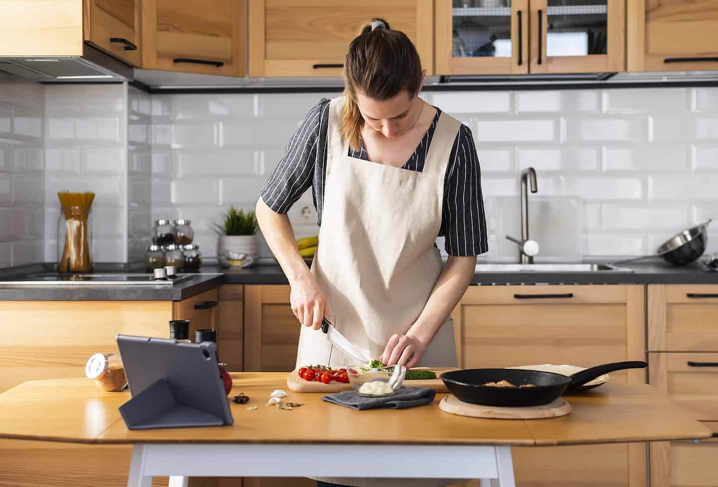 Kitchen Hacks: 7 Tricks to Simplify Your Cooking Routine - The Chow Train